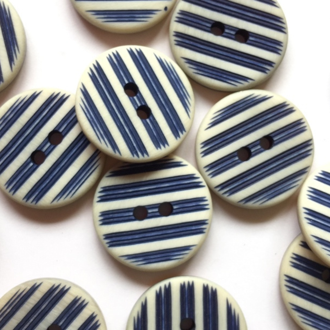 Buttons - For Art, Knitting & Crochet Projects – The Knitting Loft